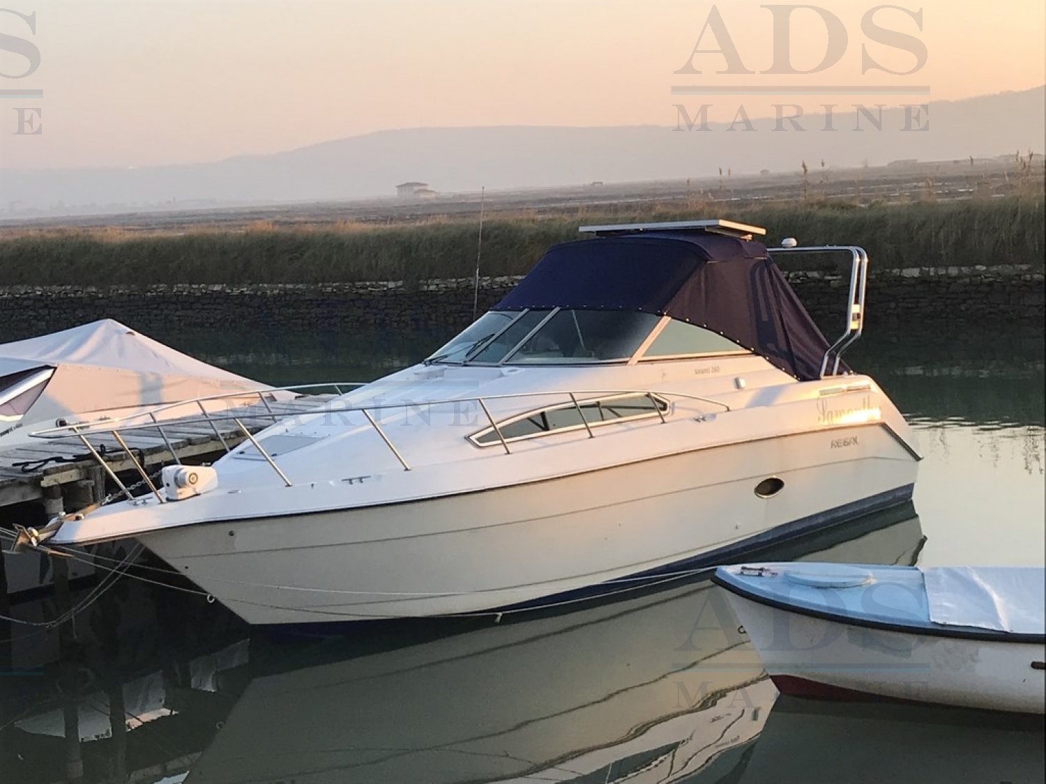 REGAL MARINE VALANTI 260